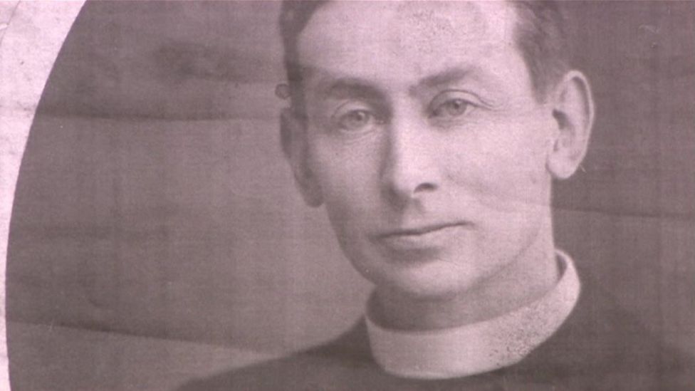 Rare Staffordshire records reveal WW1 hearings - BBC News