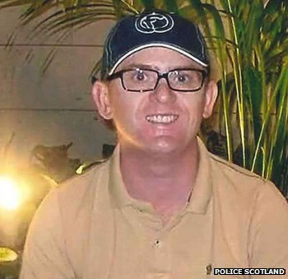 Family of crash victim David Shields pay tribute - BBC News