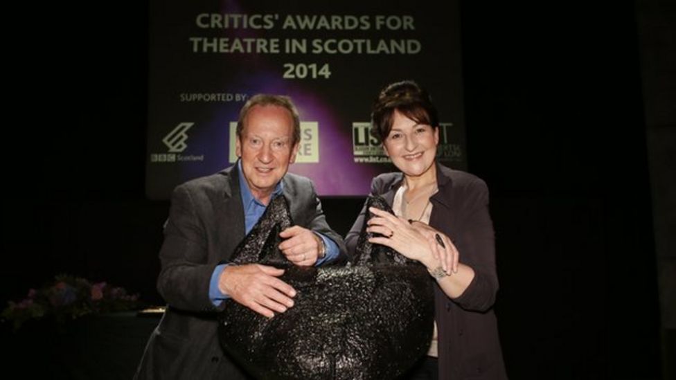 Blythe Duff wins critics' award for second year in a row - BBC News