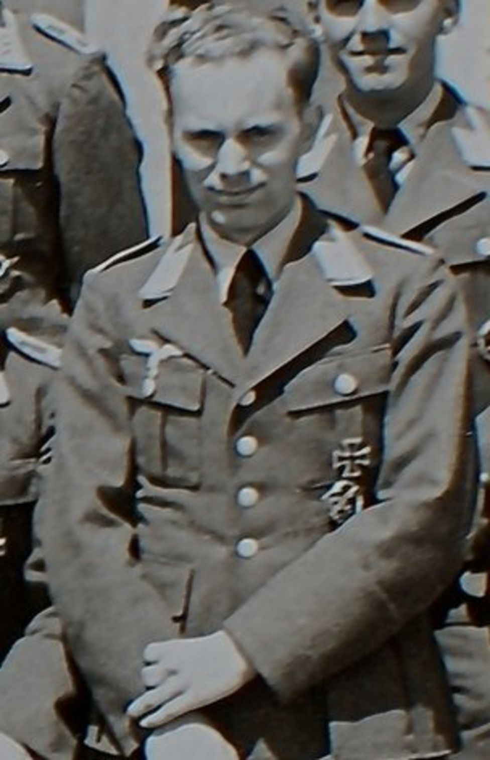 Dornier bomber: The smelly job of saving a unique plane - BBC News