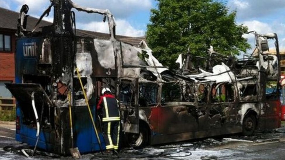Bus fire evacuates University of Warwick buildings - BBC News