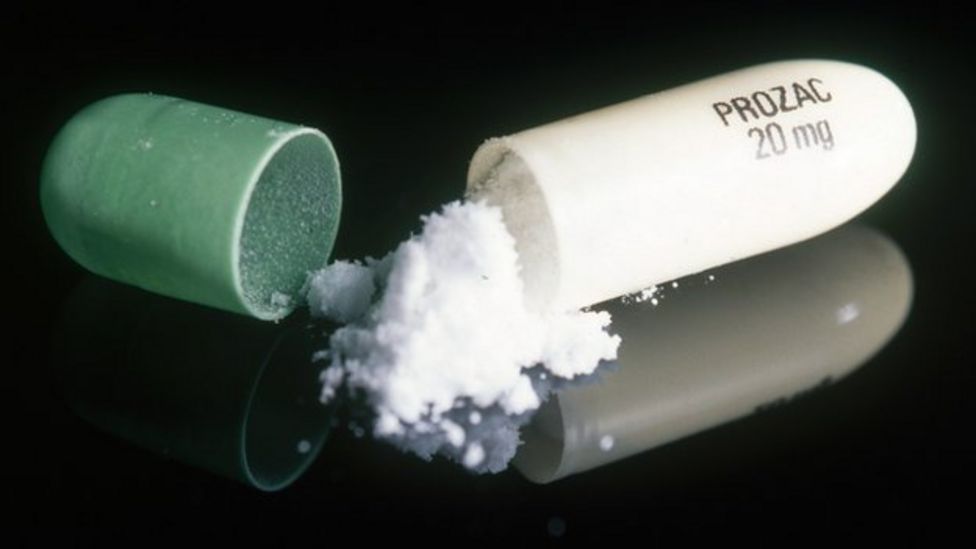 Antidepressant suicide warnings 'may have backfired' - BBC News
