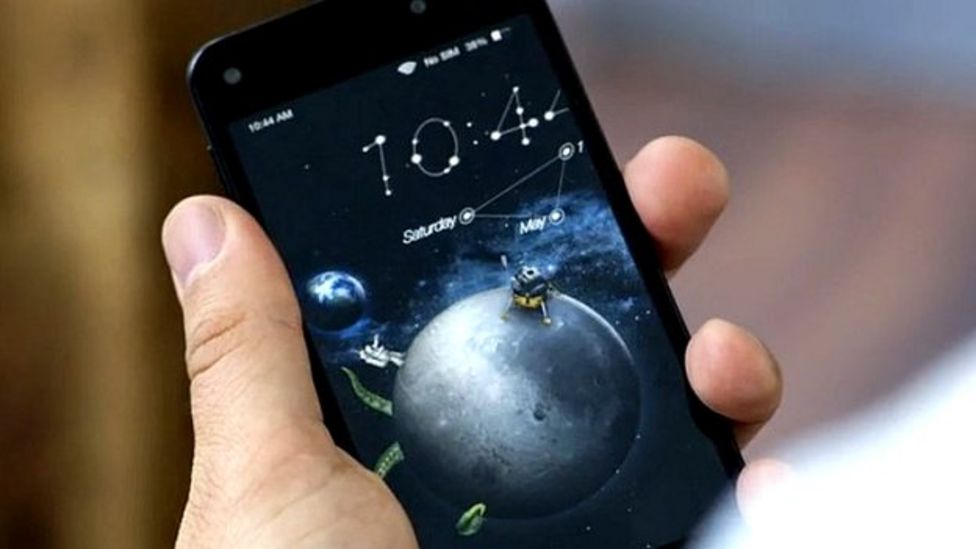 Amazon Fire Phone offers 3D views and gesture controls - BBC News
