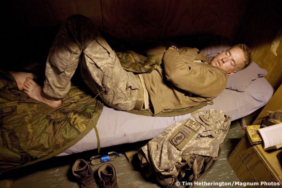 The faceless men - BBC News