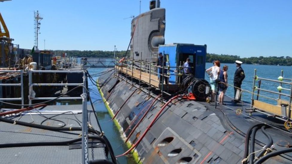 Laid-up nuclear submarines at Rosyth and Devonport cost £16m - BBC News