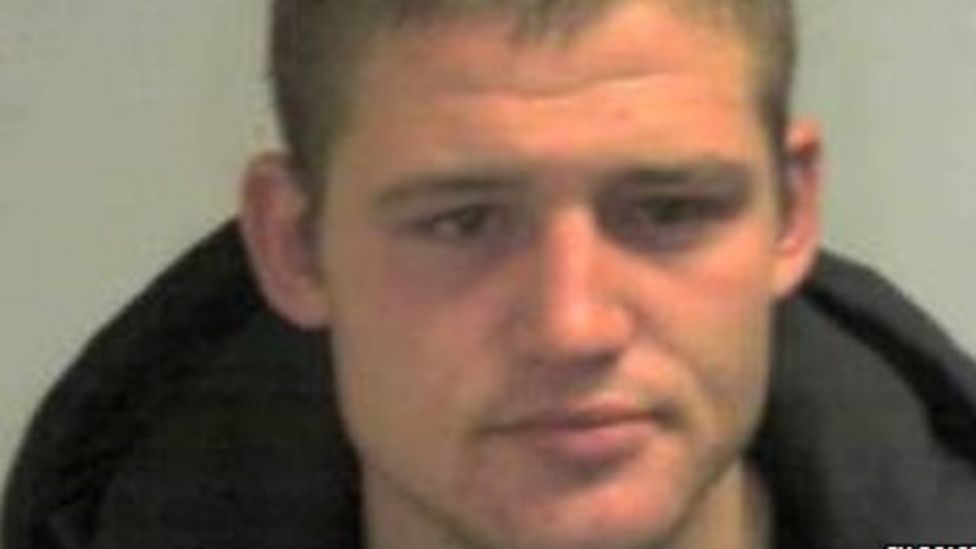 HMP Hatfield prisoner on run from Doncaster open prison - BBC News