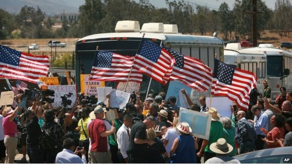 Protesters block migrant buses in California - BBC News