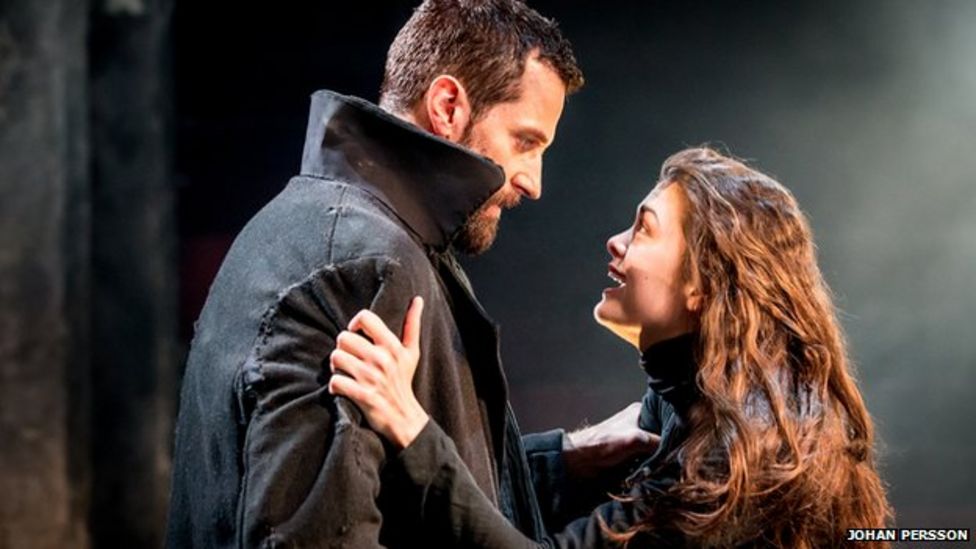 Richard Armitage: Crucible is 'a full-body experience' - BBC News