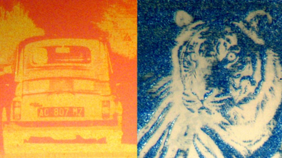 School student's cool plastic electronics - BBC News