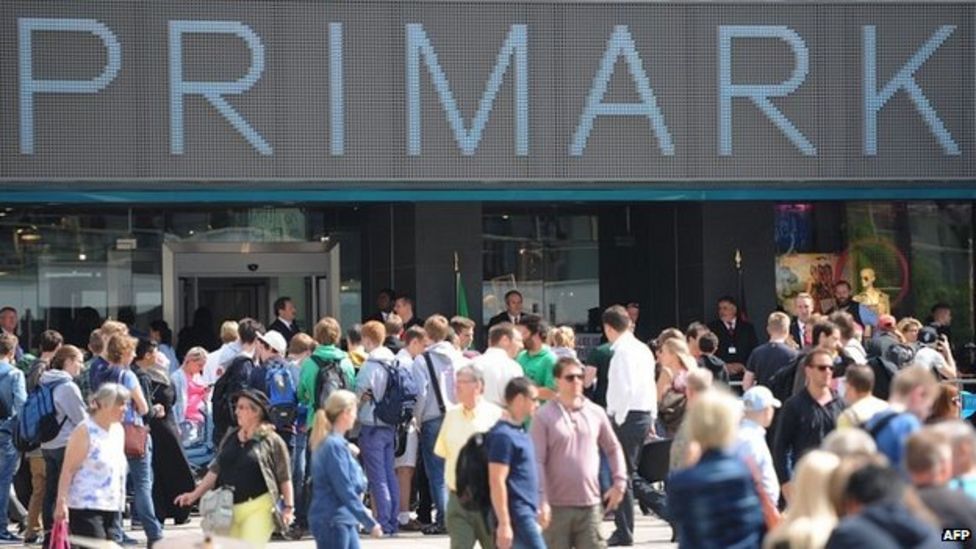 Primark to close Leeds store on The Headrow - BBC News
