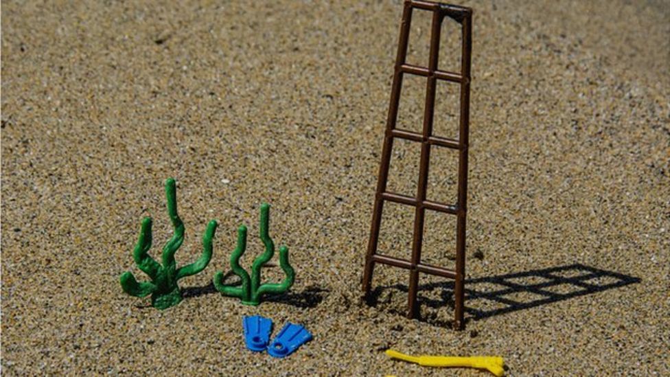 The Cornish beaches where Lego keeps washing up - BBC News