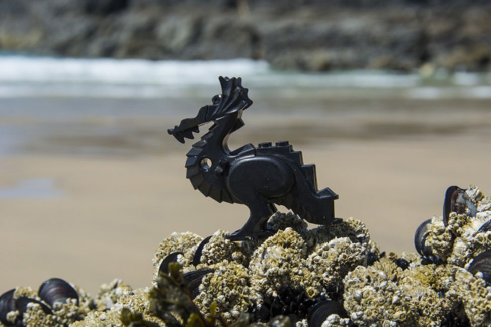 The Cornish beaches where Lego keeps washing up - BBC News