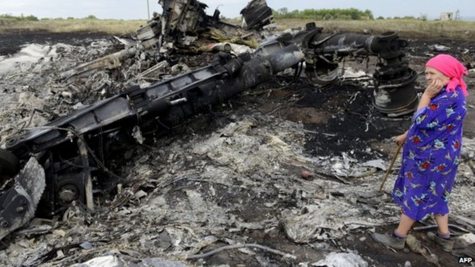 MH17 crash: Pressure grows on Russia over crash inquiry - BBC News