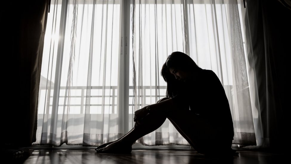 NHS uncovers 1,000 FGM cases in England - BBC News