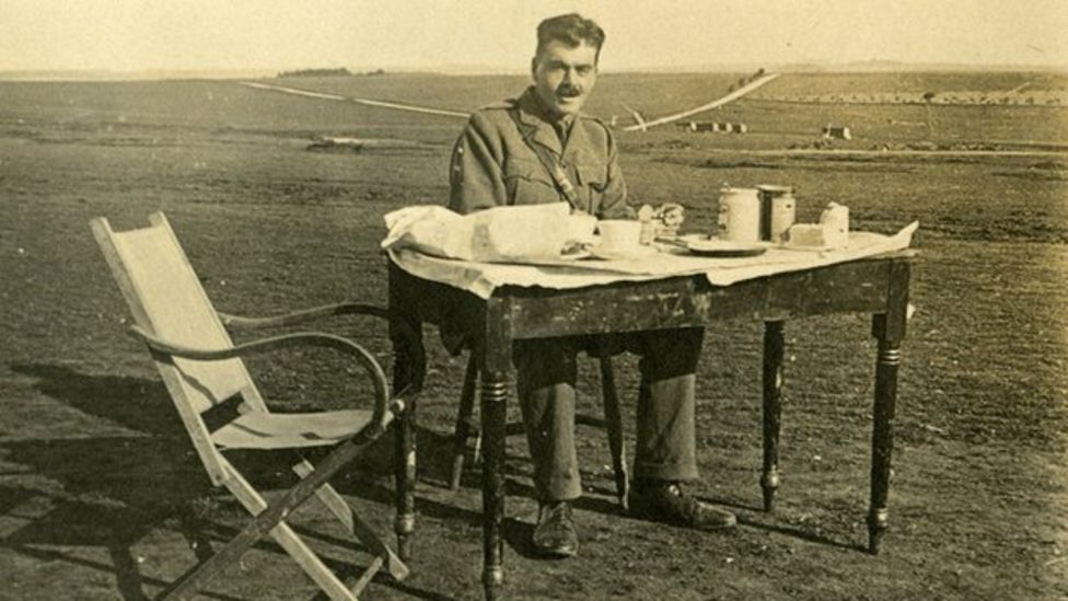 How schools inspired World War One recruitment - BBC News