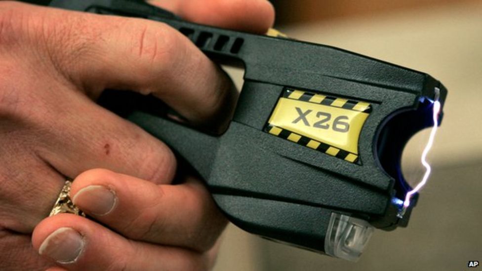Man dies in police Taser shooting in Newcastle-under-Lyme - BBC News