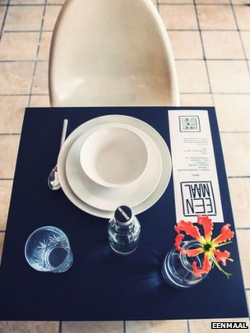 Tables for one - the rise of solo dining - BBC News