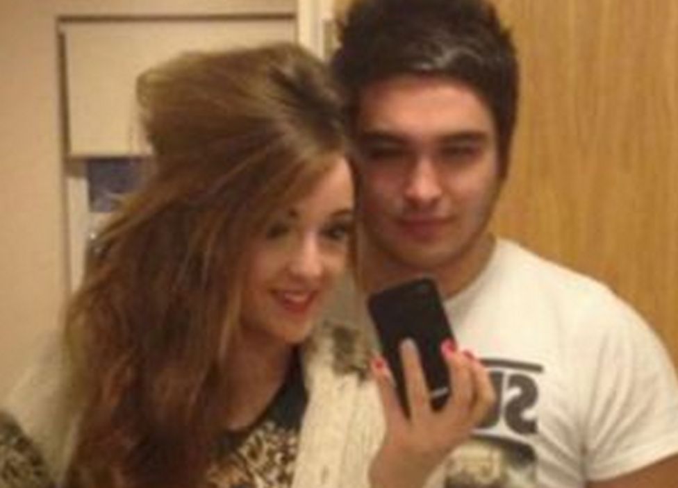 Beauty queen: How I survived teen domestic abuse - BBC News