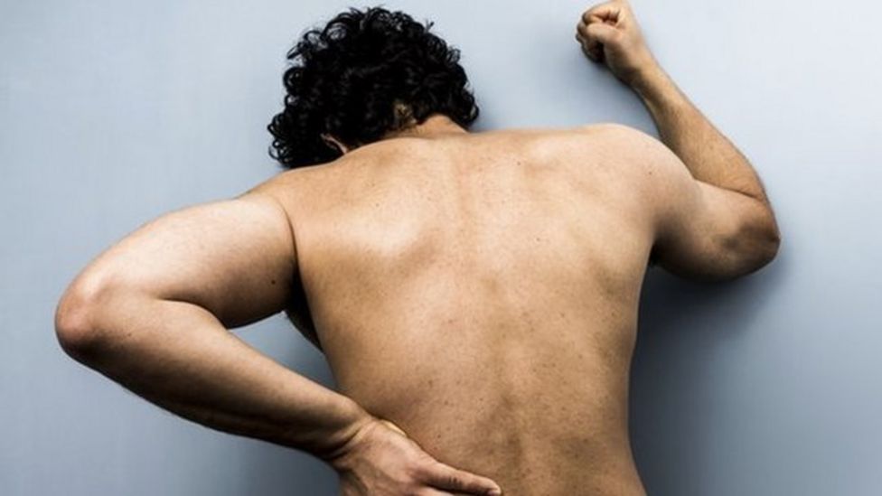 Back pain and the placebo effect: ‘I’ll keep taking the pills’ - BBC News