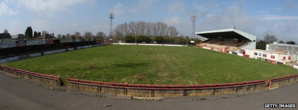 Kettering Town FC plans to move back to town - BBC News