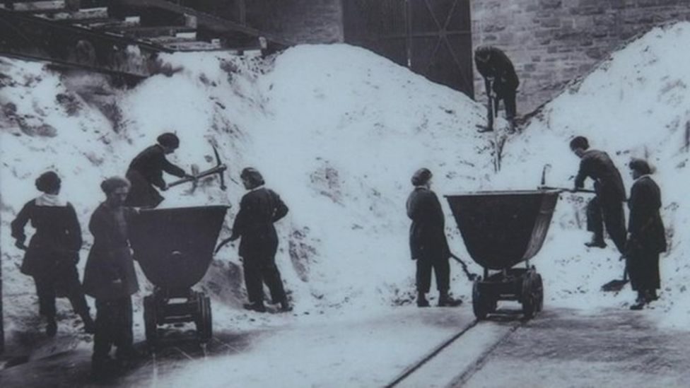 World War One: HM Factory Gretna's vital munitions role - BBC News