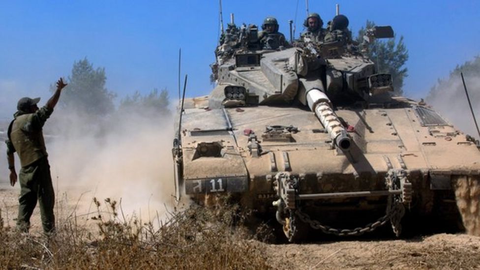 In pictures: Israel-Hamas ceasefire collapses - BBC News