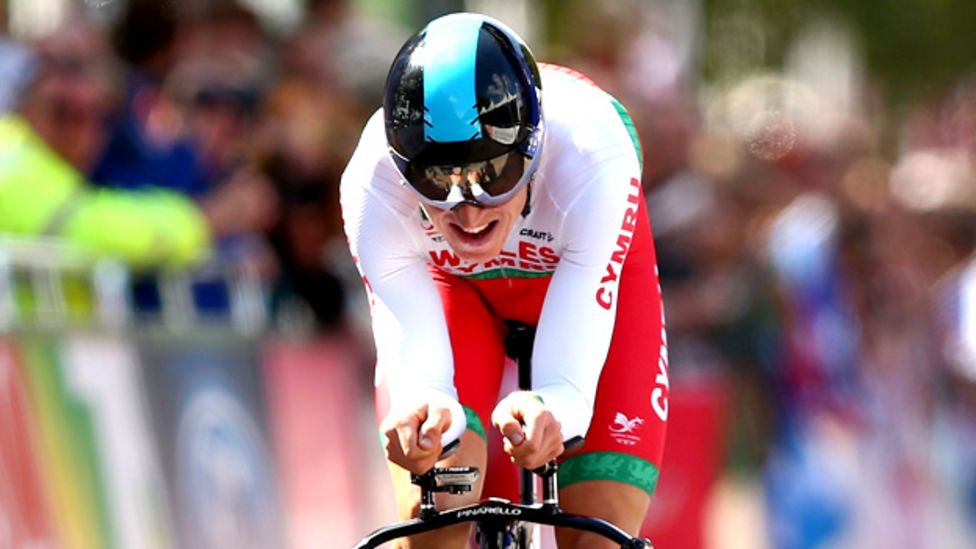 Glasgow 2014: Mary Waya and the rise of the Malawi Queens - BBC News