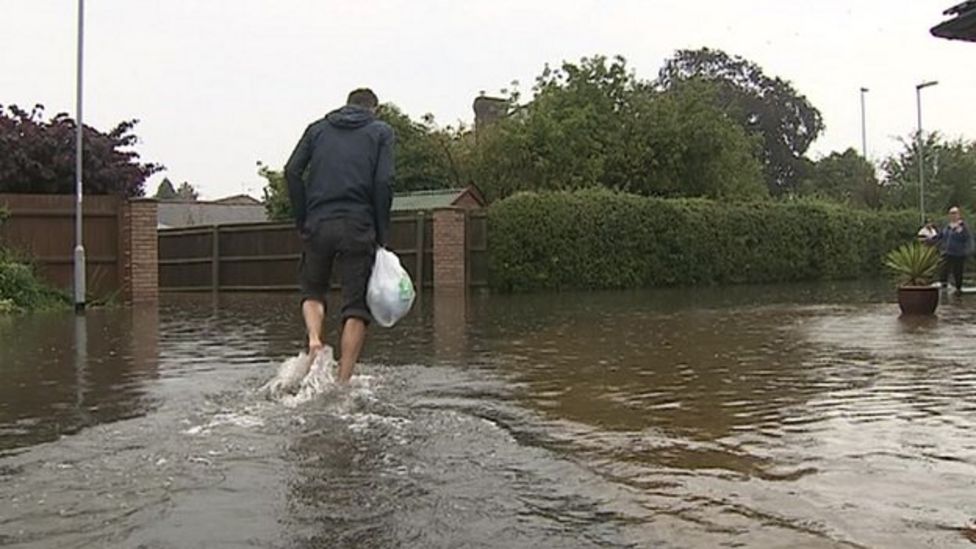 Flood collapse riverbank repair work in March begins - BBC News