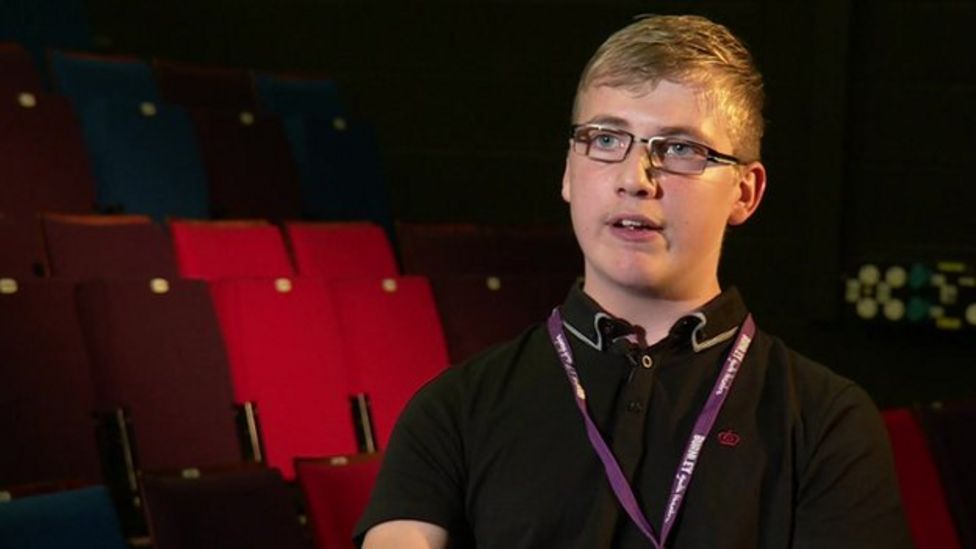 Disabled facilities at UK tourism venues 'must improve' - BBC News