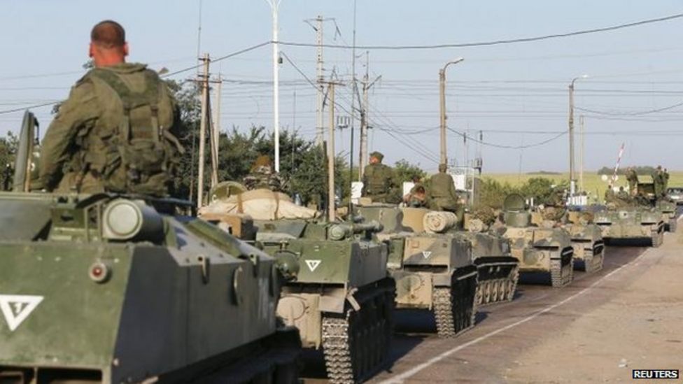 Ukraine crisis: Russia assures US on aid convoy - BBC News
