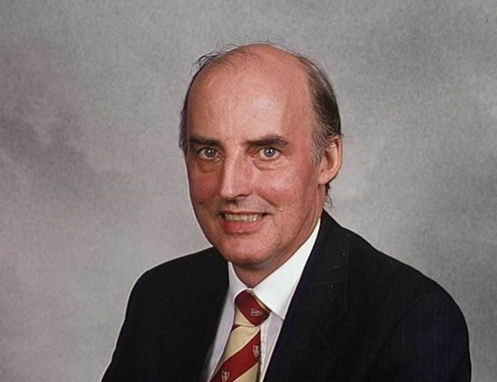 Tributes paid to former Scottish minister Sam Galbraith who has died ...