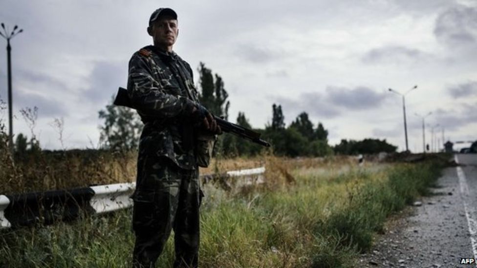 Ukraine street battles in Luhansk as troops advance - BBC News