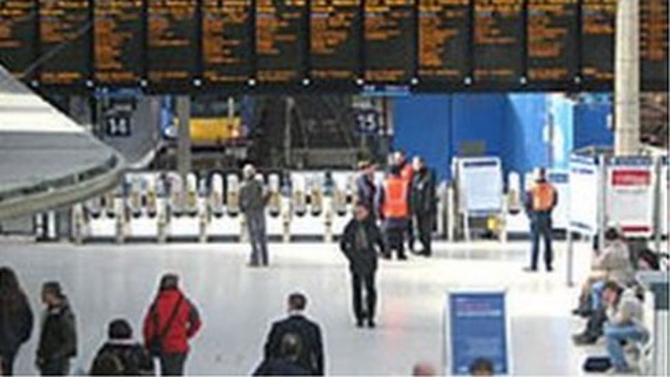 Edinburgh Waverley Station: Two new platforms to replace taxi ranks ...