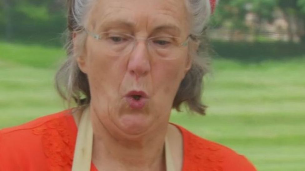 The truth about the GBBO baked Alaska, according to Diana - BBC News