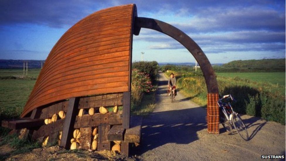 England's hidden sculptures and where to find them - BBC News