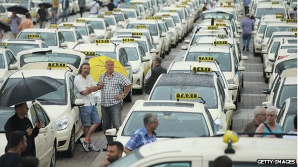 Uber service 'banned' in Germany by Frankfurt court - BBC News