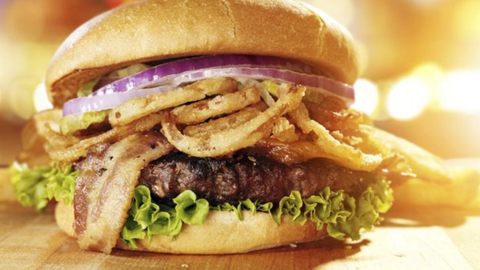 Secret menus: Fast food 'hacks' for in-the-know customers - BBC News