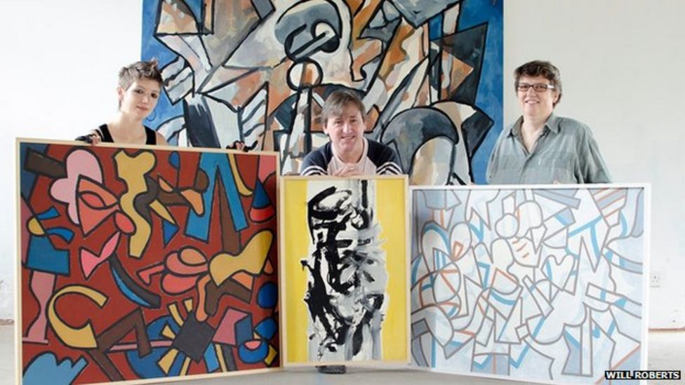 Sheffield artist's work shown for first time since his death - BBC News