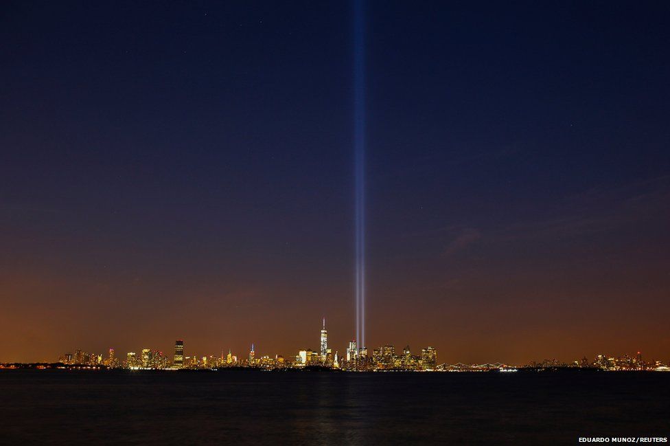 Day in pictures: 12 September - BBC News