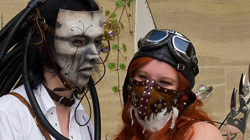 Hundreds attend Europe's largest steampunk festival in Lincoln - BBC News