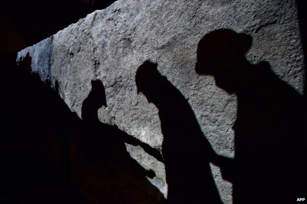 A Point of View: The long shadows of war - BBC News