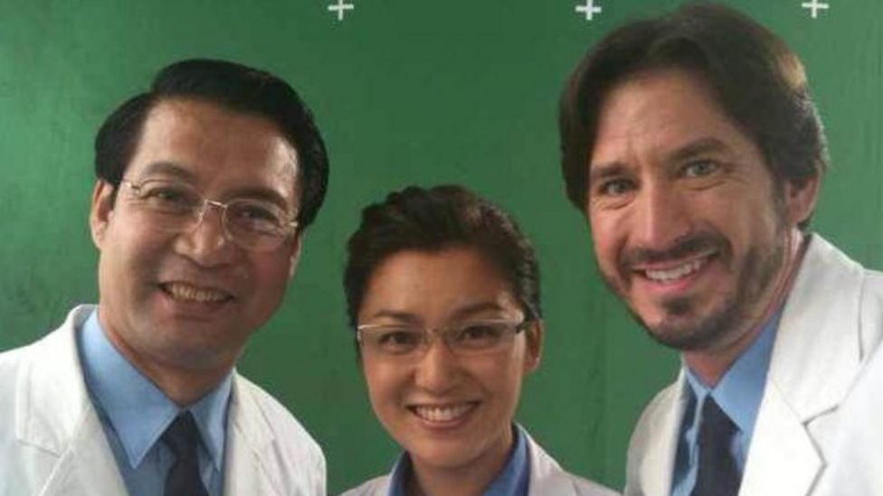 The Western stars of Chinese adverts - BBC News