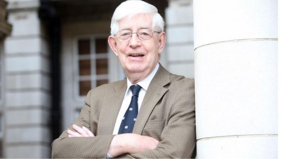 Award for Cardiff professor who helped develop ultrasound - BBC News