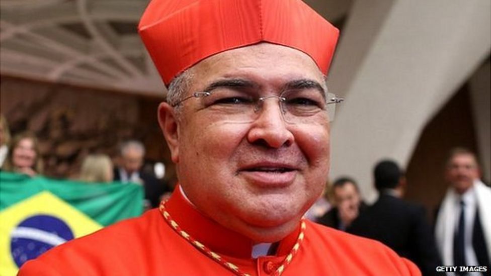 Brazil armed robbers seize Rio archbishop's crucifix - BBC News