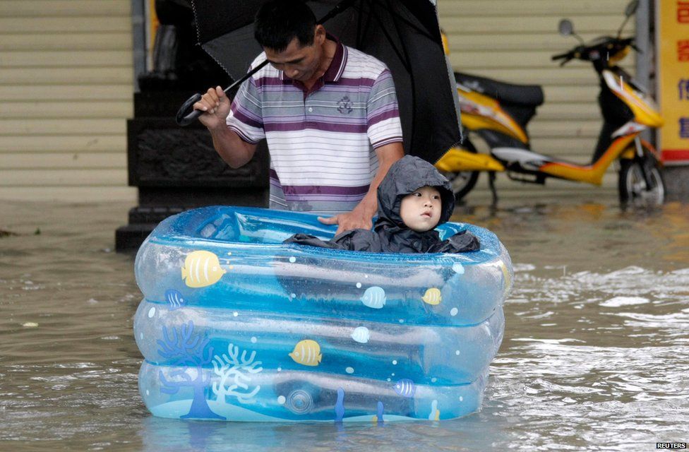 Day in pictures: 17 September - BBC News
