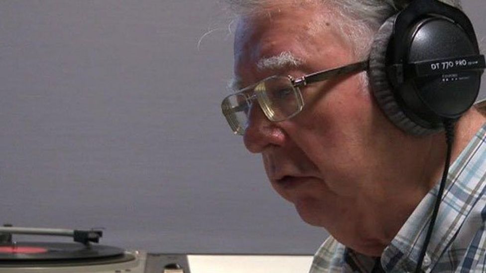 Swansea Sound in tune with radio listeners for 40 years - BBC News