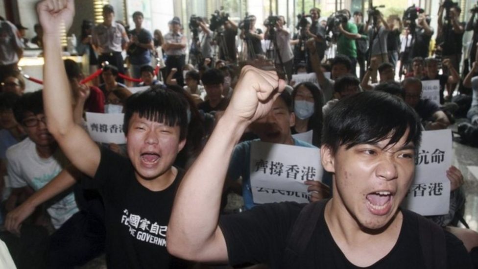 Instagram appears blocked in China - BBC News
