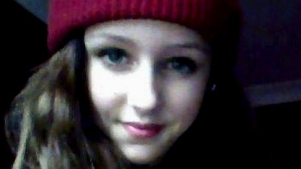 Murdered Alice Gross's funeral takes place - BBC News