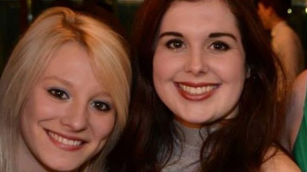 LSE's female rugby players respond to 'sexist comments' - BBC News