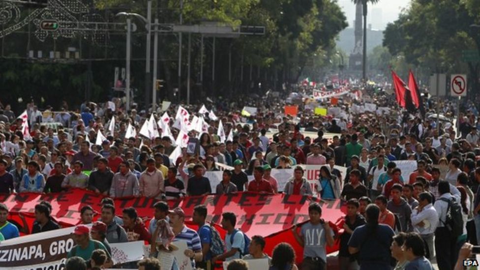 Mexico missing students: Nationwide protests held - BBC News